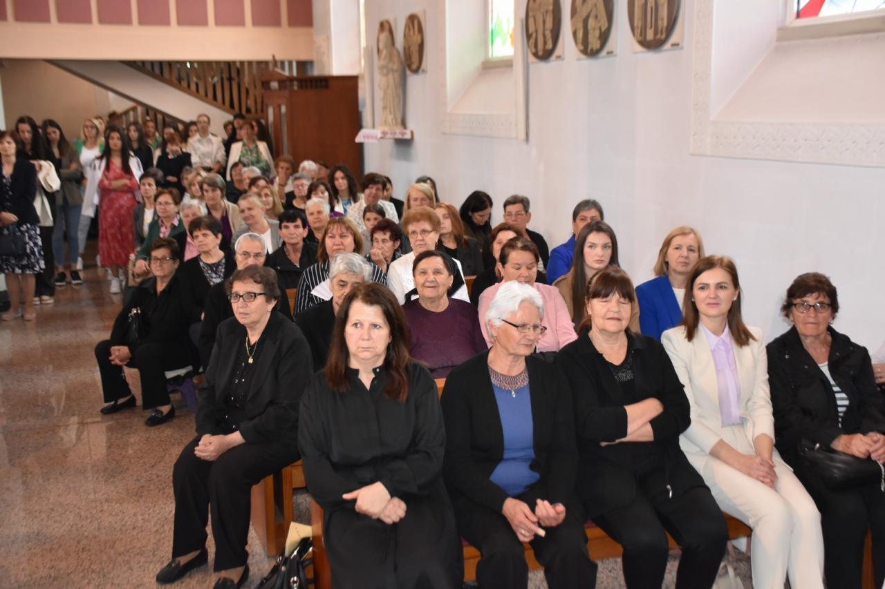 Župa Prozor proslavila Presveto Srce Isusovo - RADIO RAMA